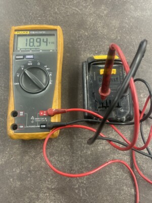 Multimeters - Fluke 77 Iii