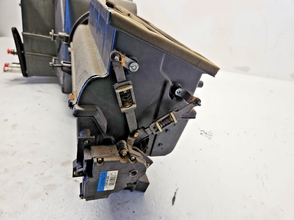 1994 Chevy GMC C/K 1500 Suburban Heater Core Box Assembly Housing w/ AC ...