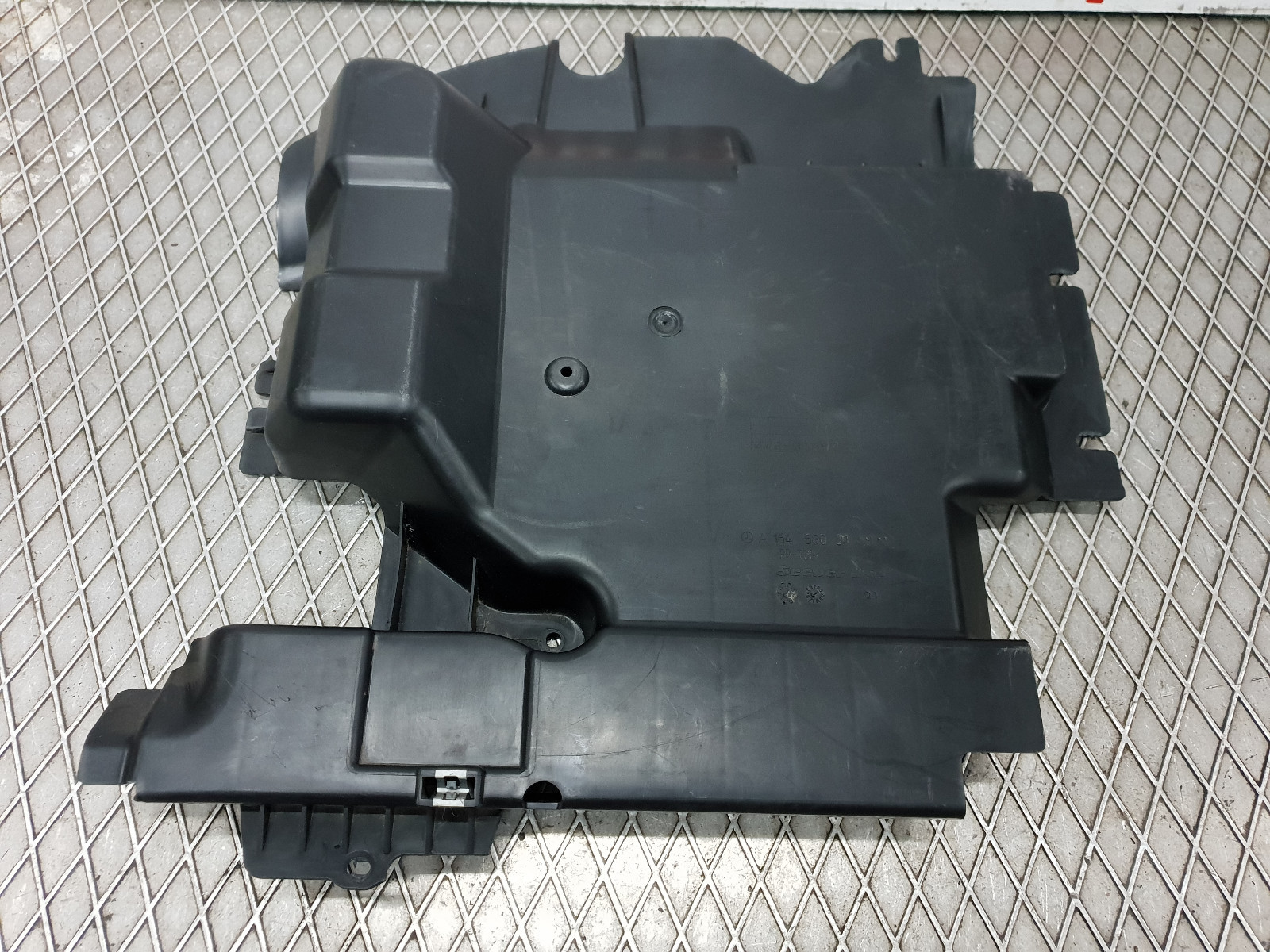 MERCEDES ML W164 FRONT LEFT FLOOR COVER TRIM PANEL A1646802118 | eBay