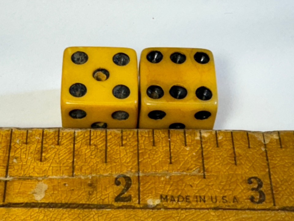 6 Butterscotch Bakelite 5/8” Vtg Dice 5 Regular Dice & 1 Cheat Die all ...