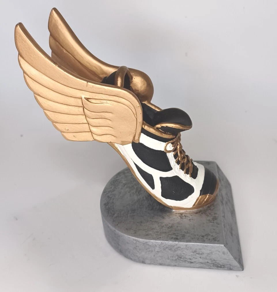 Running Foot With Wings