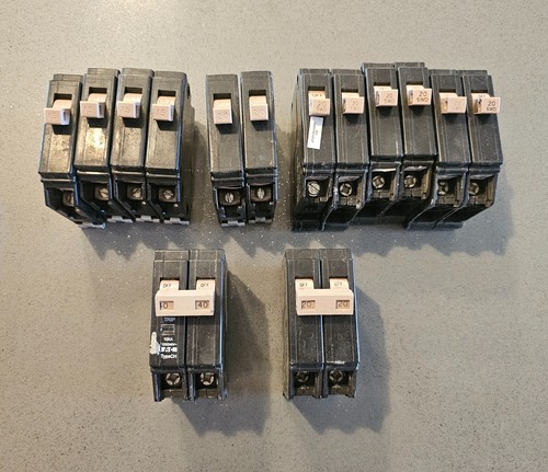 Lot of 14 EATON Circuit Breakers 15A 20A 20A SWD and double 40A LOOK ...