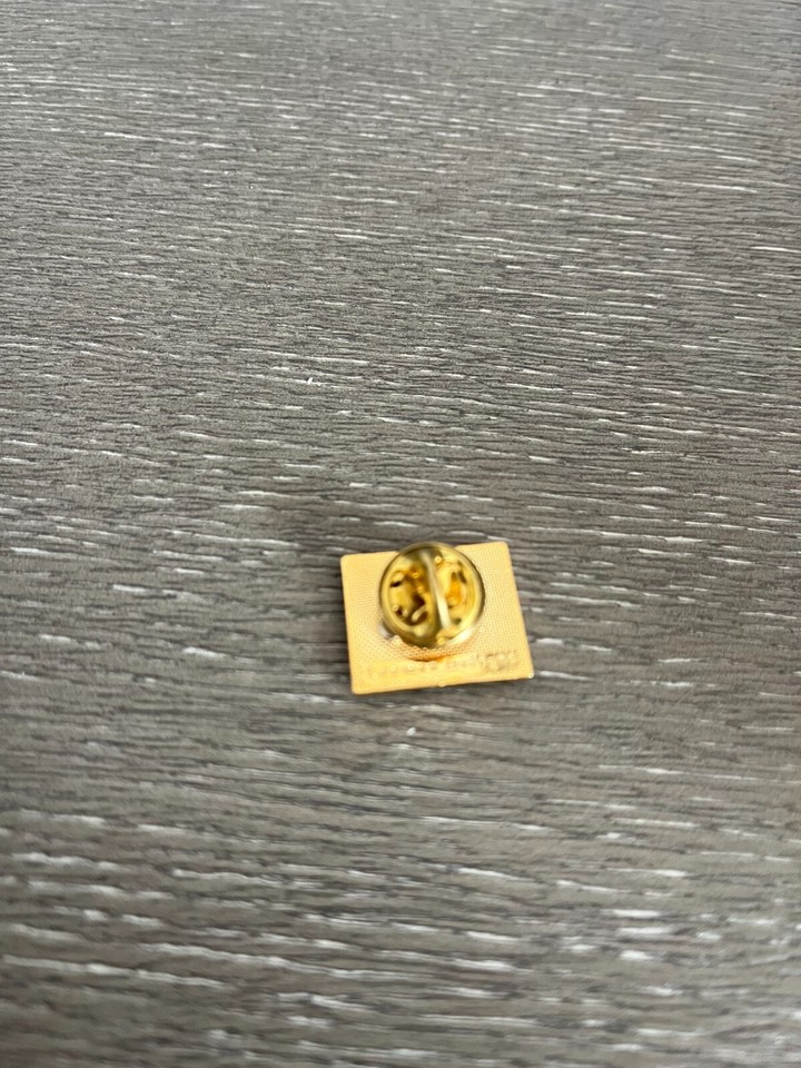 United Airlines Royal Pacific Service 1986 Badge Lapel Pin Concierge ...