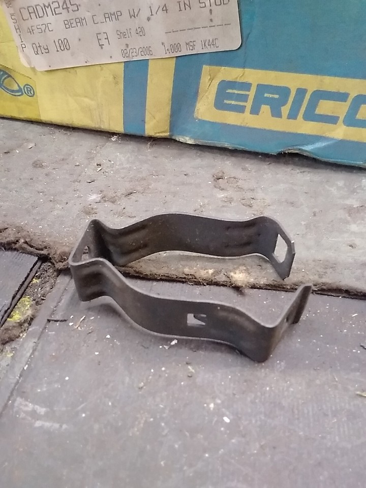 Large Lot Of Erico Universal Beam Clamps M24S | eBay.de