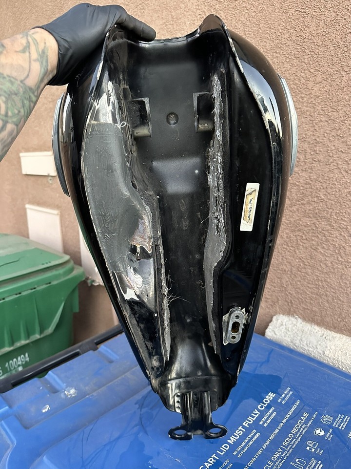 04 Triumph T100 Bonneville Thruxton Gas Fuel Tank OEM -20 01-08 | eBay