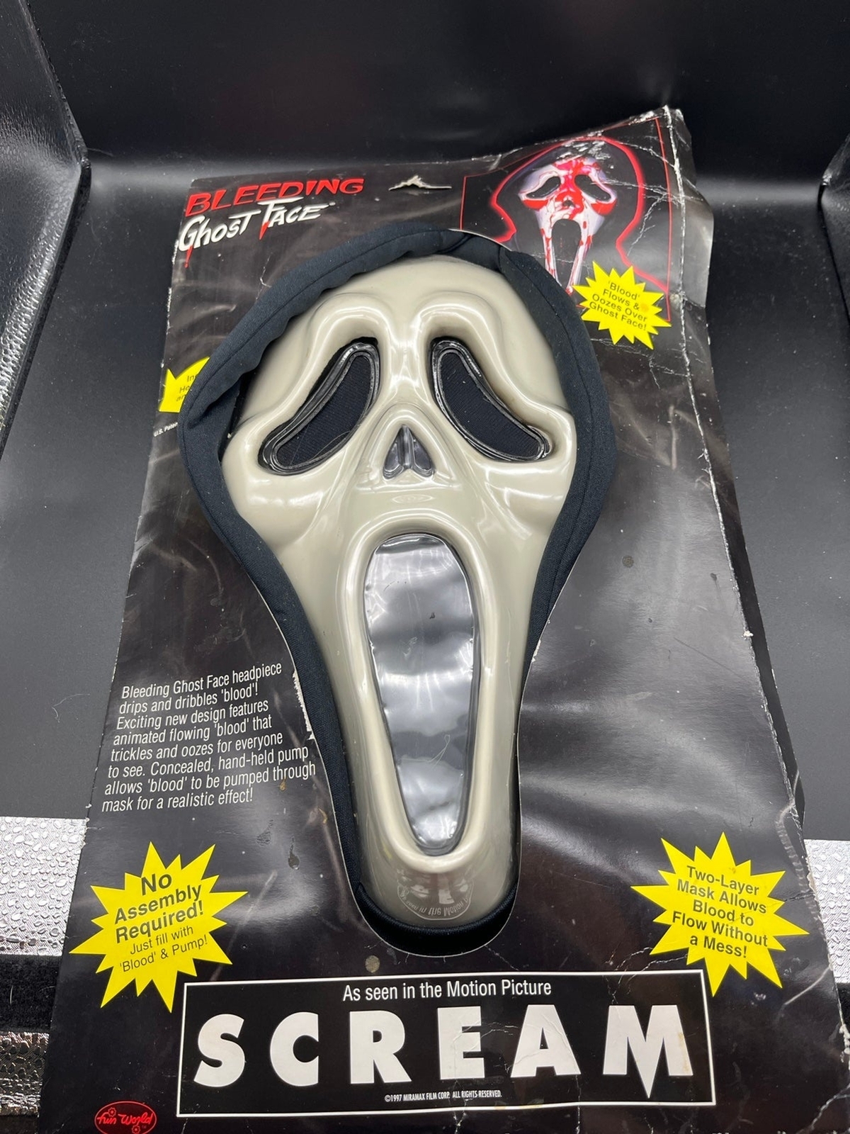 Vintage 1997 Scream Bleeding Ghost Face Halloween Mask - Gem