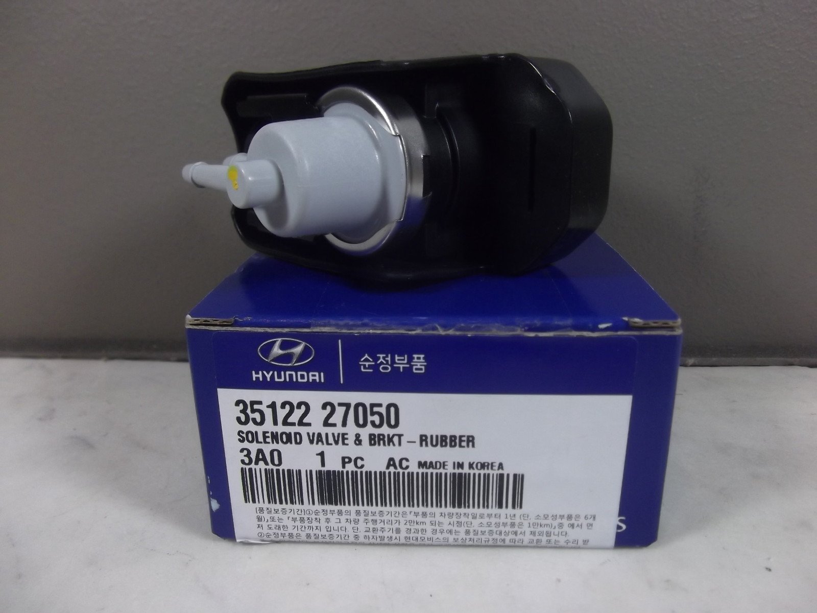 Genuine Solenoid Valve Bracket Rubber 3512227050 for Hyundai H1 STAREX ...