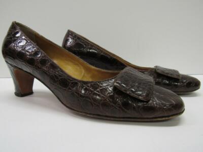 Vivaldi Italian Embossed Leather Closed Toe Heels Pumps Shoes Brown ...