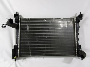 RADIATORE ACQUA MOTORE RADIATORE RADIATORE AUTO RADIATORE ...