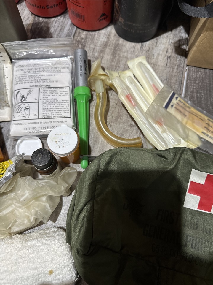 Vintage US Army Military First Aid Kit Individual US Contents Pouch ...