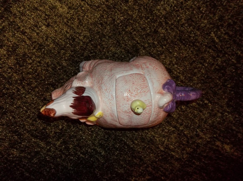 Ceramic Pig Tea Pot Teapot Collectible Hen Chicken on Top CUTE | eBay