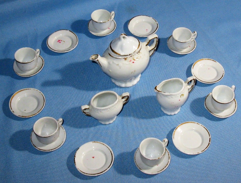 ANTIQUE 23-PC MINIATURE PORCELAIN DOLLHOUSE DINNERWARE SET UNMARKED ...