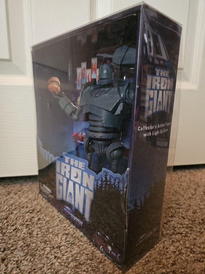 Diamond Select Toys The Iron Giant PX Previews Exclusive 1 Of 3000 Eyes ...