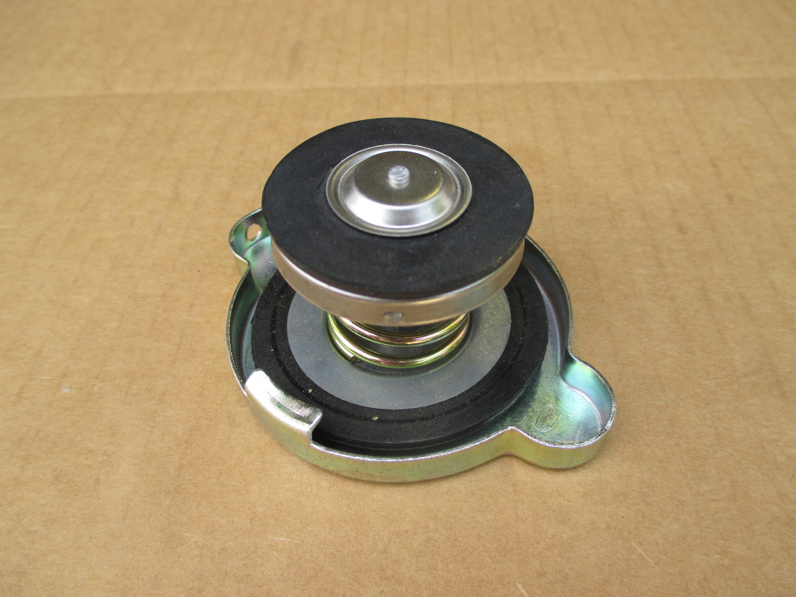 RADIATOR CAP FOR IH INTERNATIONAL FARMALL 100 1066 140 460 504 560 656 ...