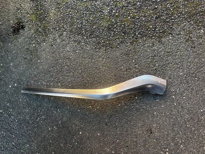 Hyundi Santa Fe 2022 on front bumper chrome bracket 86595-S1600 | eBay UK