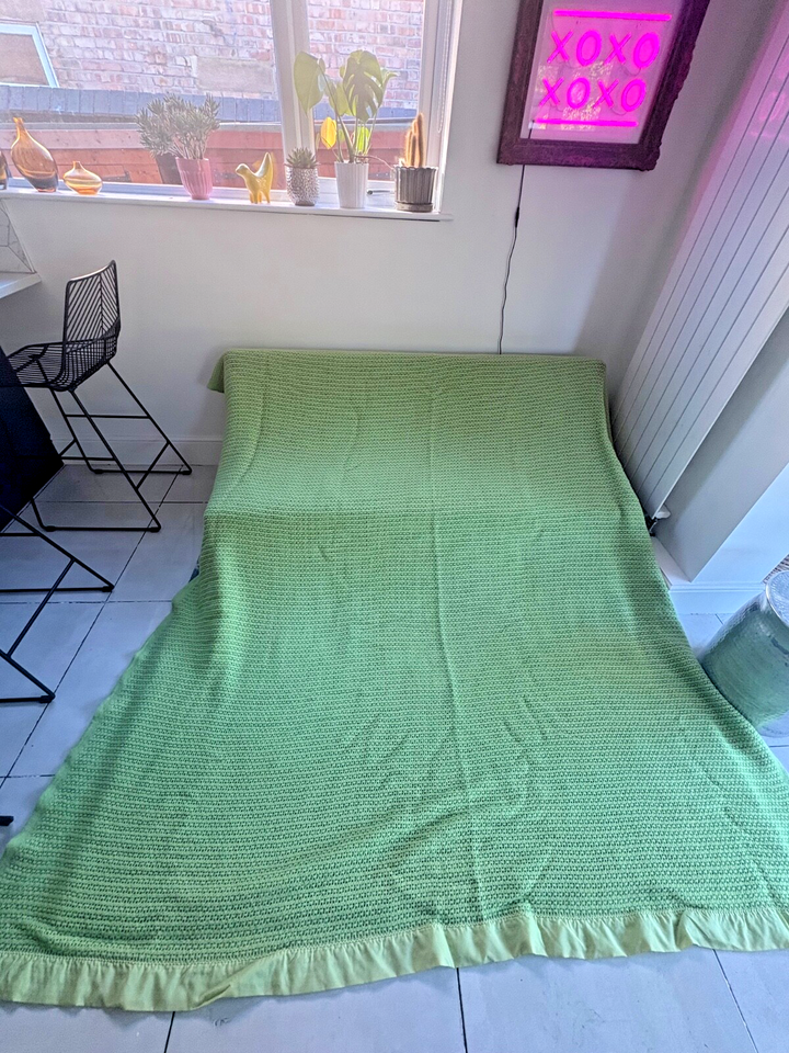 Huge Vintage Pure Wool Early's of Witney Green Cellular Blanket - 255 x ...
