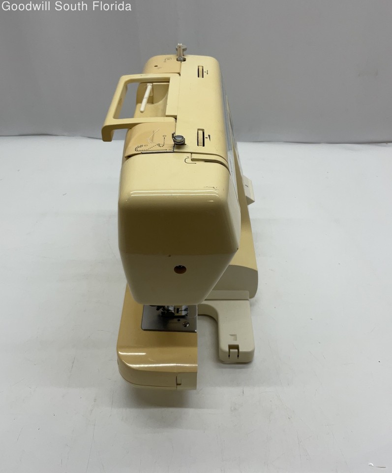 Brother XL-3010 Beige Pattern Selector Electric Portable Sewing Machine ...