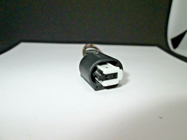 2008 BMW E60 2 Pin Connector Wirnig Sensor 1718555-1 for sale online | eBay
