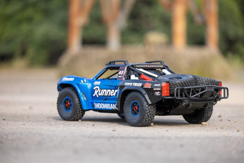 FSR 1:7 Model TT High-Speed off-Road Desert Truckr RC car 4WD 6S/8S ...