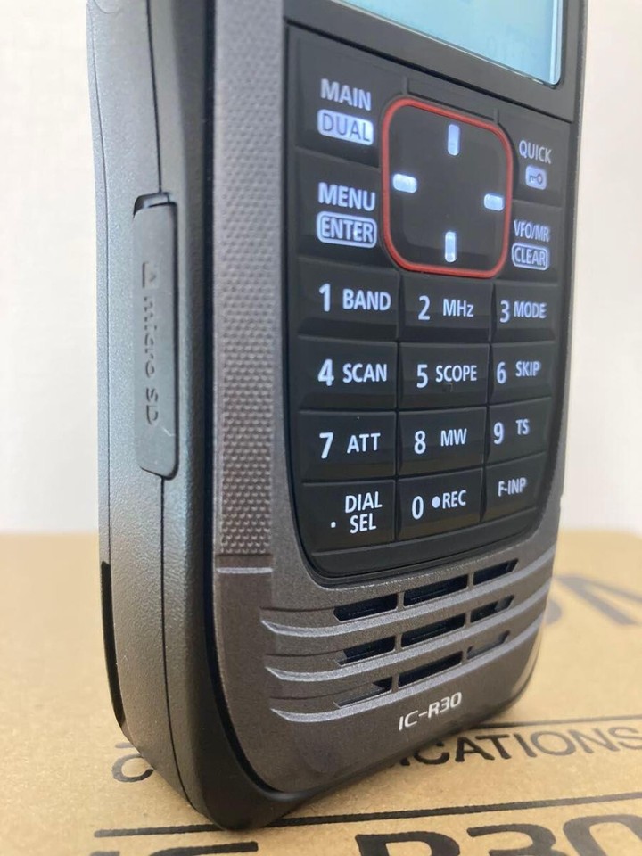 ICOM IC-R30 Wide Band FM/AM/SSB/CW Scanner Handheld Receiver Radio w ...