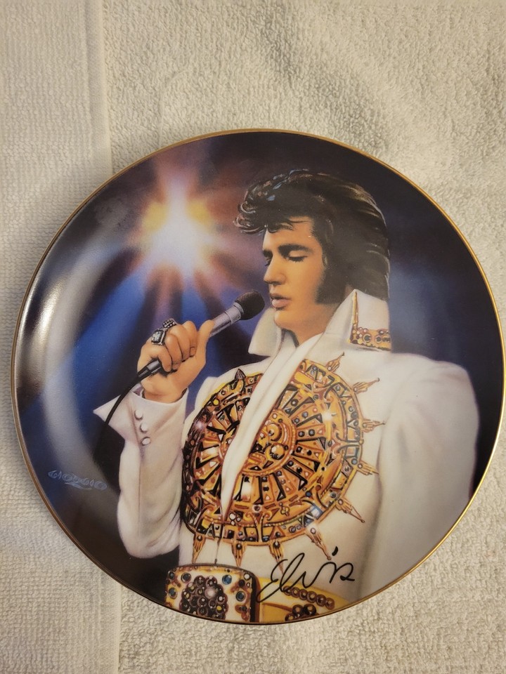 LOT OF 3 VINTAGE ELVIS PRESLEY PLATES ALL MINT CONDITION ALL SIGNED ...