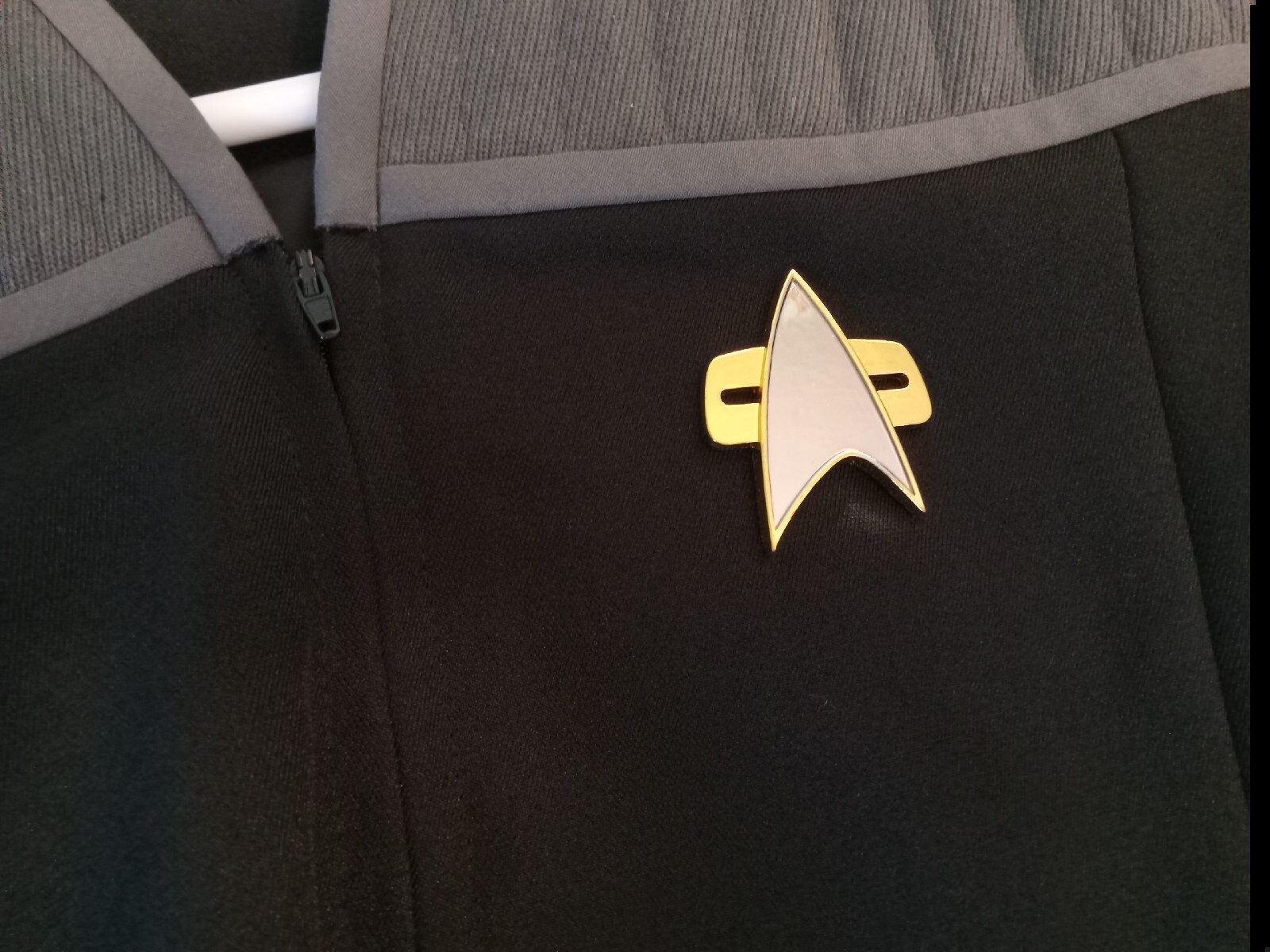 Star Trek Science Officer Cosplay - Gem