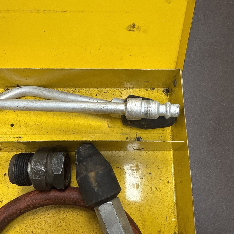 Vintage Schauer Professional Model Compression Tester A-8035 Napa ...