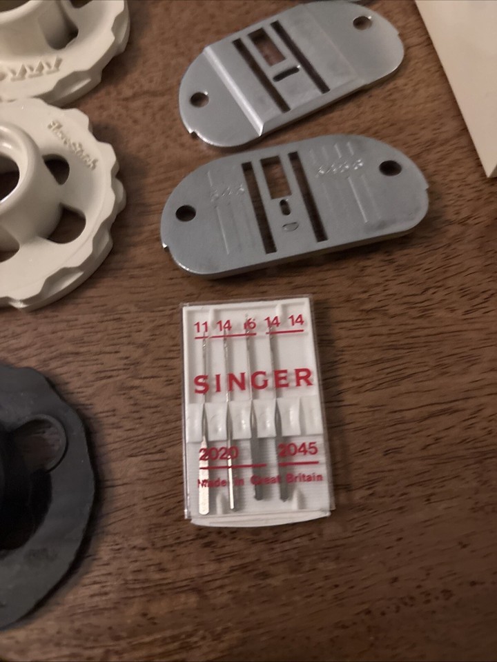 Vintage Singer Sewing Machine Top Hat Flexi-Stitch Disc Cams Thread ...