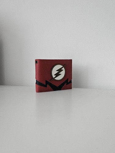 DC Comics Flash Wallet - Featuring Suit Logo | eBay