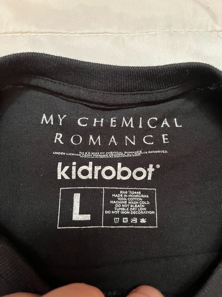 Kidrobot X My Chemical Romance Three Cheers Mens T-Shirt Black Size L ...