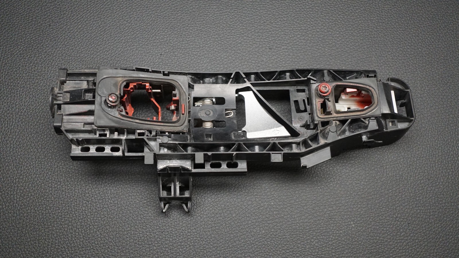 OEM MERCEDES BENZ W238 C238 COUPE RIGHT DOOR HANDLE FRAME BRACKET ...