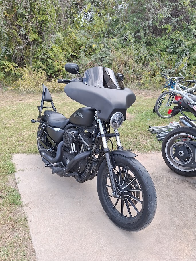 Universal Cruiser Fairing Batwing Windshield Harley Sportster 883 XL ...