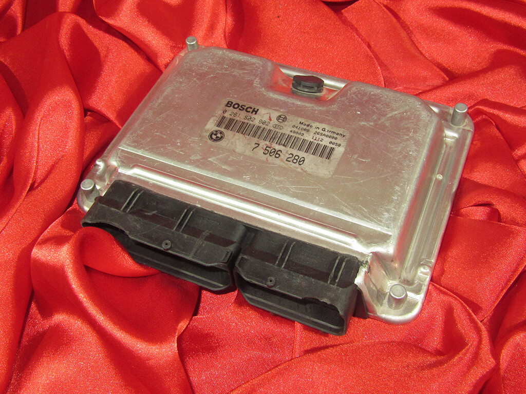 BMW E65 E66 7's 6.0i /Li N73 ENGINE ECU AT-CONTROL DIRECT FUEL ...