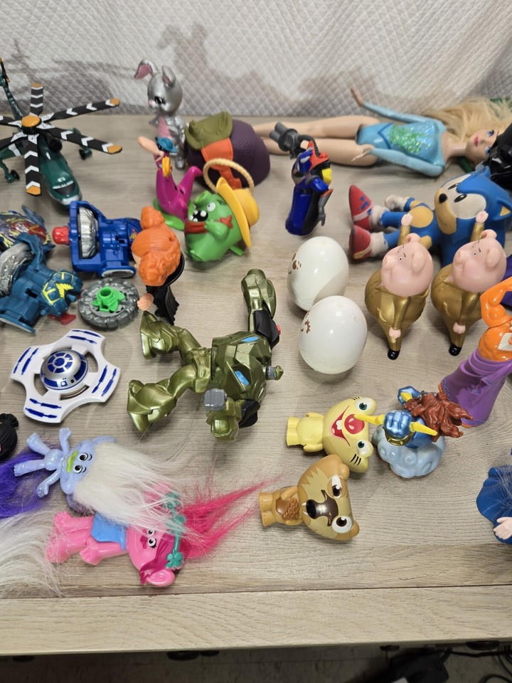 Lot Of 50 Mixed Vintage And Modern Toy Lot Star Wars, Power Rangers ...