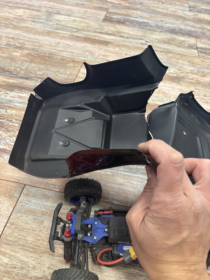 Traxxas Latrax Desert Prerunner 1/18 4wd w/ Servo Motor Wheels Works No ...