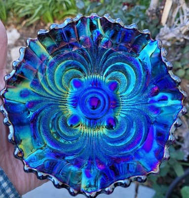 VINTAGE ELECTRIC PURPLE IMPERIAL CARNIVAL GLASS SCROLL EMBOSSED 5 1/2 ...