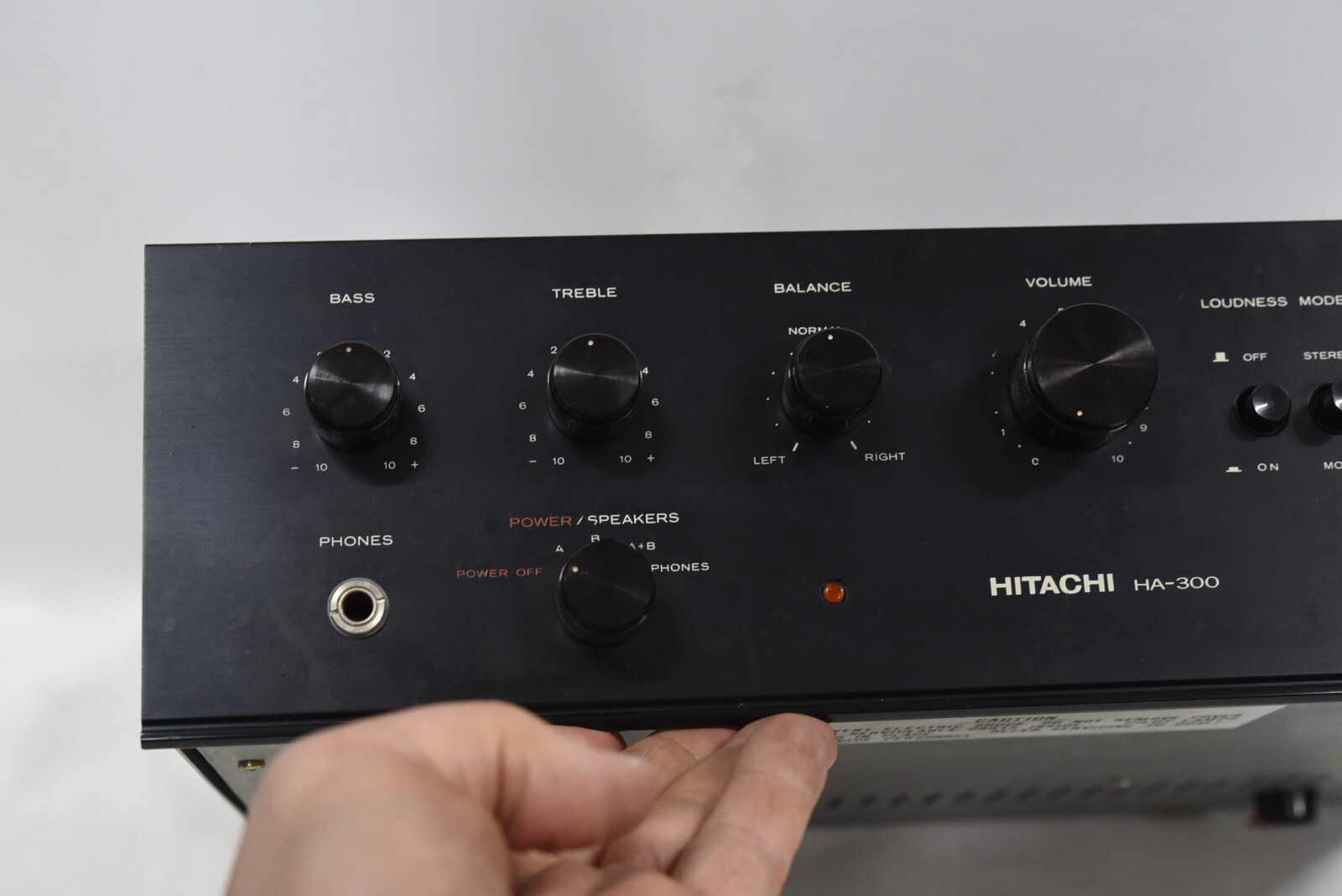 Hitachi HA-300 Stereo Integrated Amplifier - Vintage Made in Japan 1970 ...