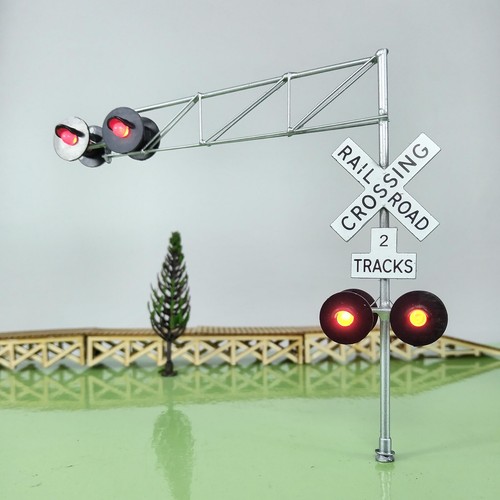 1 x O scale model cantilever grade crossing signal with gate arm ...