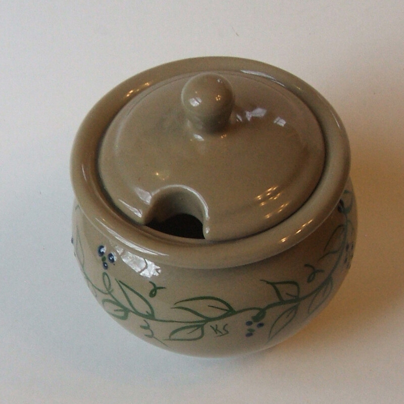 Hartstone USA Stoneware Honey Pot Green Vine Blue Berries | eBay
