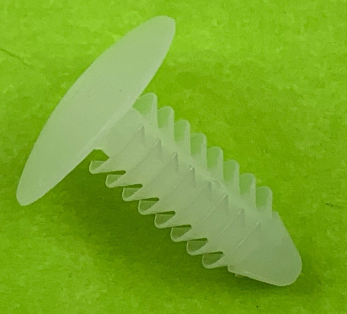 TRW Panel Trim Insulation Retainer Clips Fasteners White 6020513801 for ...