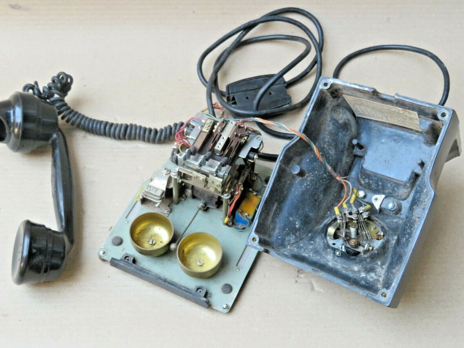 VTG BAKELITE TELEPHONE METAL ROTARY DIAL BUZZ BELL REUSE CLASSIC DECOR ...