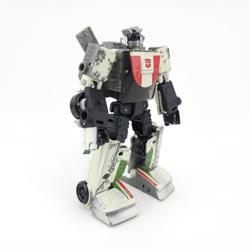 Transformers Wheeljack Complete WFC Netflix Deluxe Class | eBay