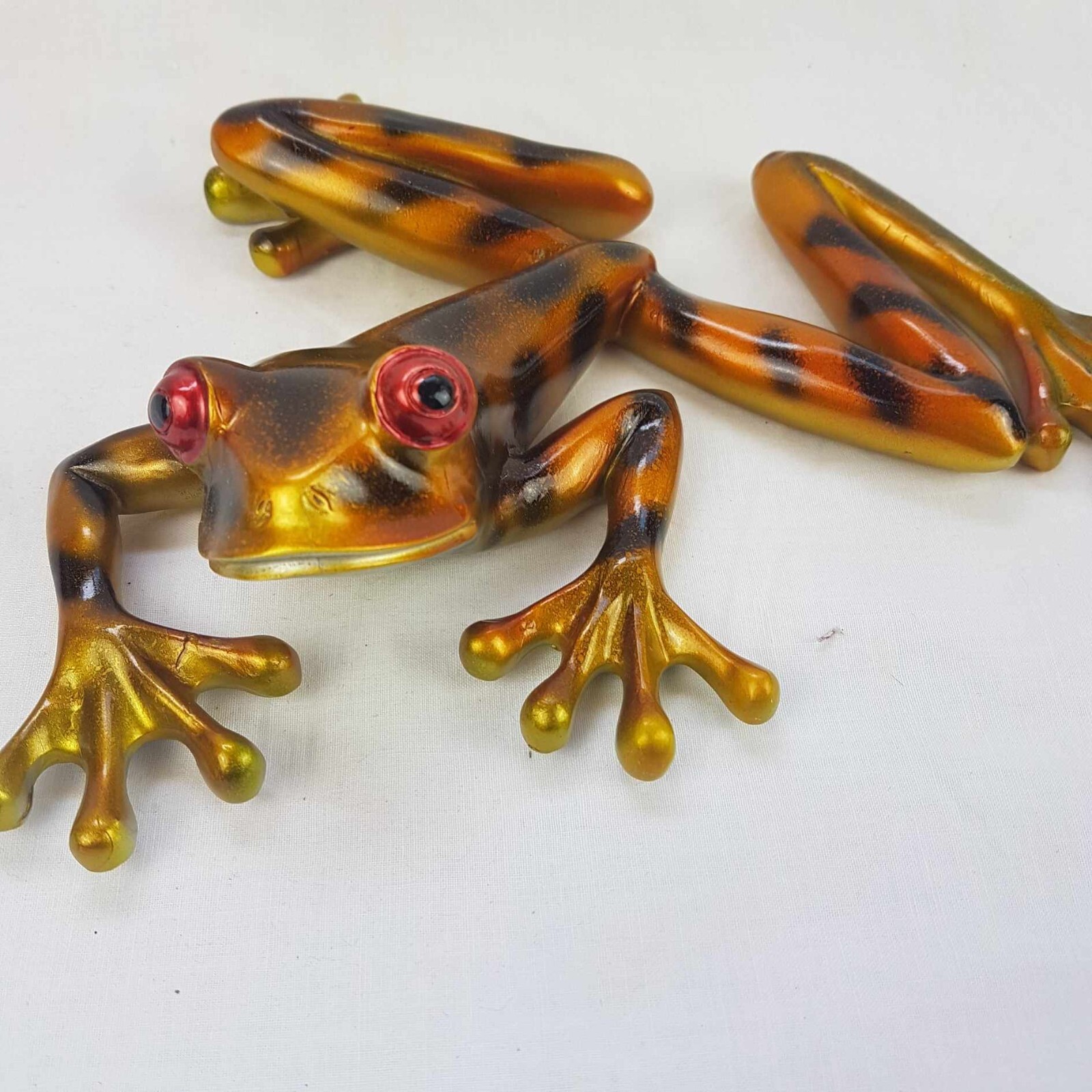 Shiny Frog 26cm Wall Plaque Decor Gift | eBay Australia