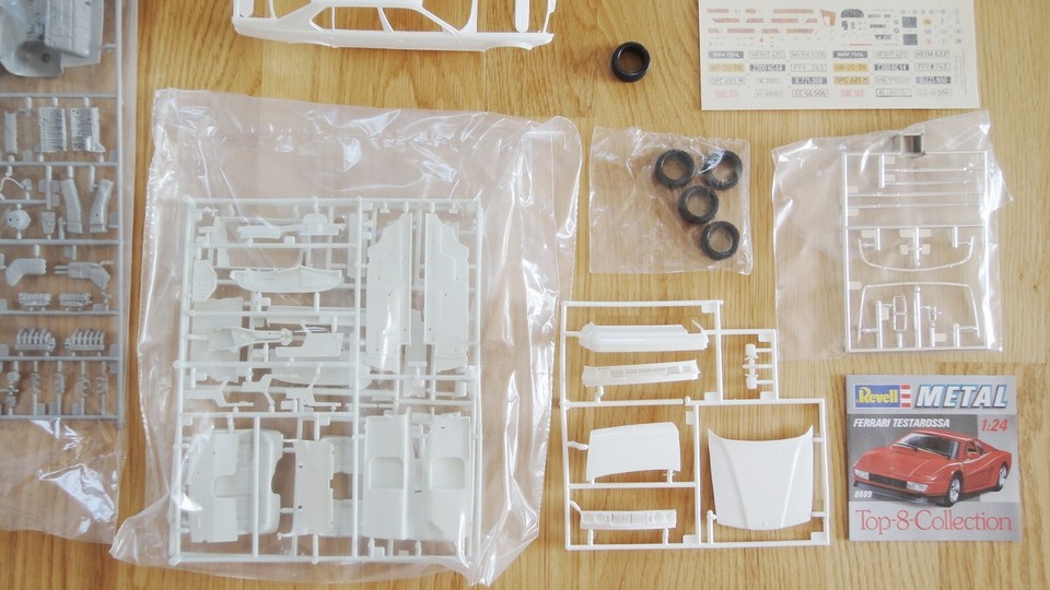 REVELL PREMIUM BMW 750iL E32 1:24 | eBay