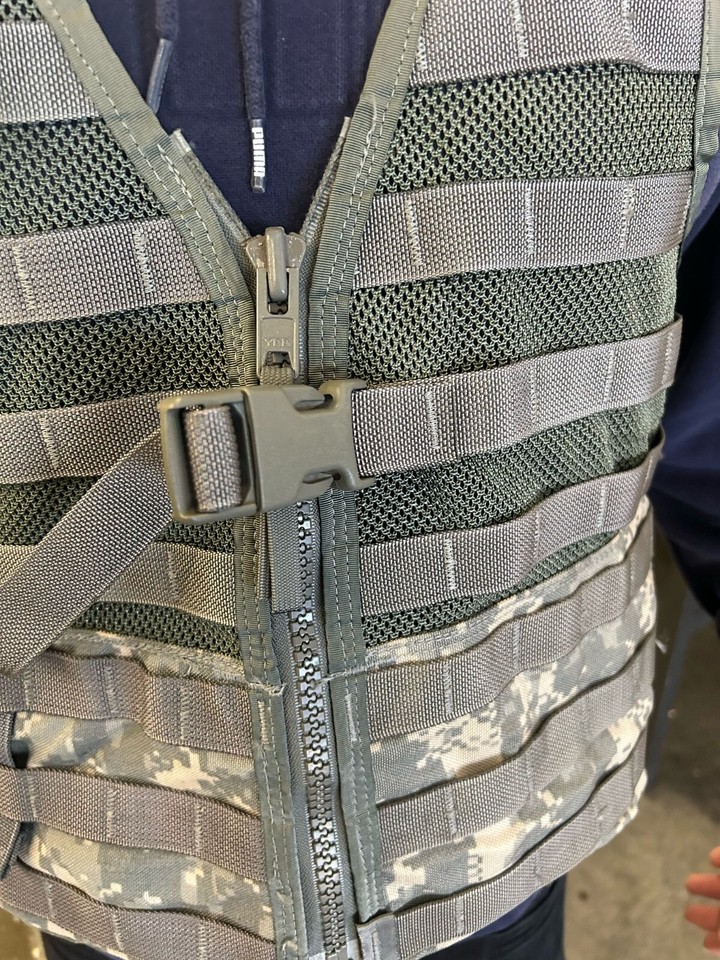 New USGI MOLLE II FIGHTING LOAD CARRIER FLC TACTICAL VEST UCP/ACU Camo ...