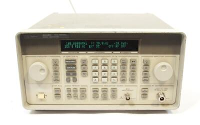HP / Agilent 8648C Synthesized Signal Generator 9 kHz - 3200 MHz | eBay
