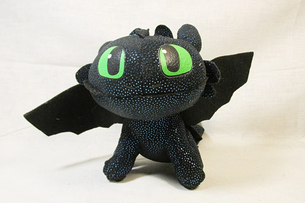Toothless How To Train Your Dragon Sitting