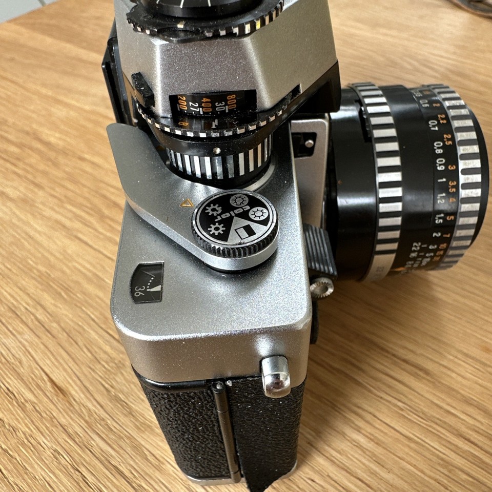 Exakta RTL 1000 35mm Vintage Camera, TTL Penta Prism, Carl Zeiss 50mm ...