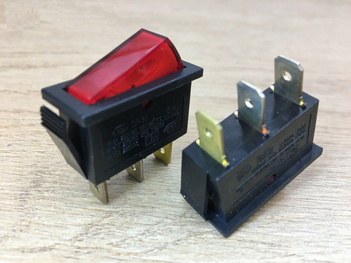 1X 3 Pin 16A 250VAC Red Lamp T125 IP55 Merchant CMm SR-32 Power Rocker ...