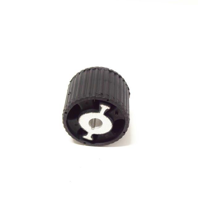 BMW 5 GT F07 Rear Axle Carrier Rubber Mounting 33316792873 Genuine for ...